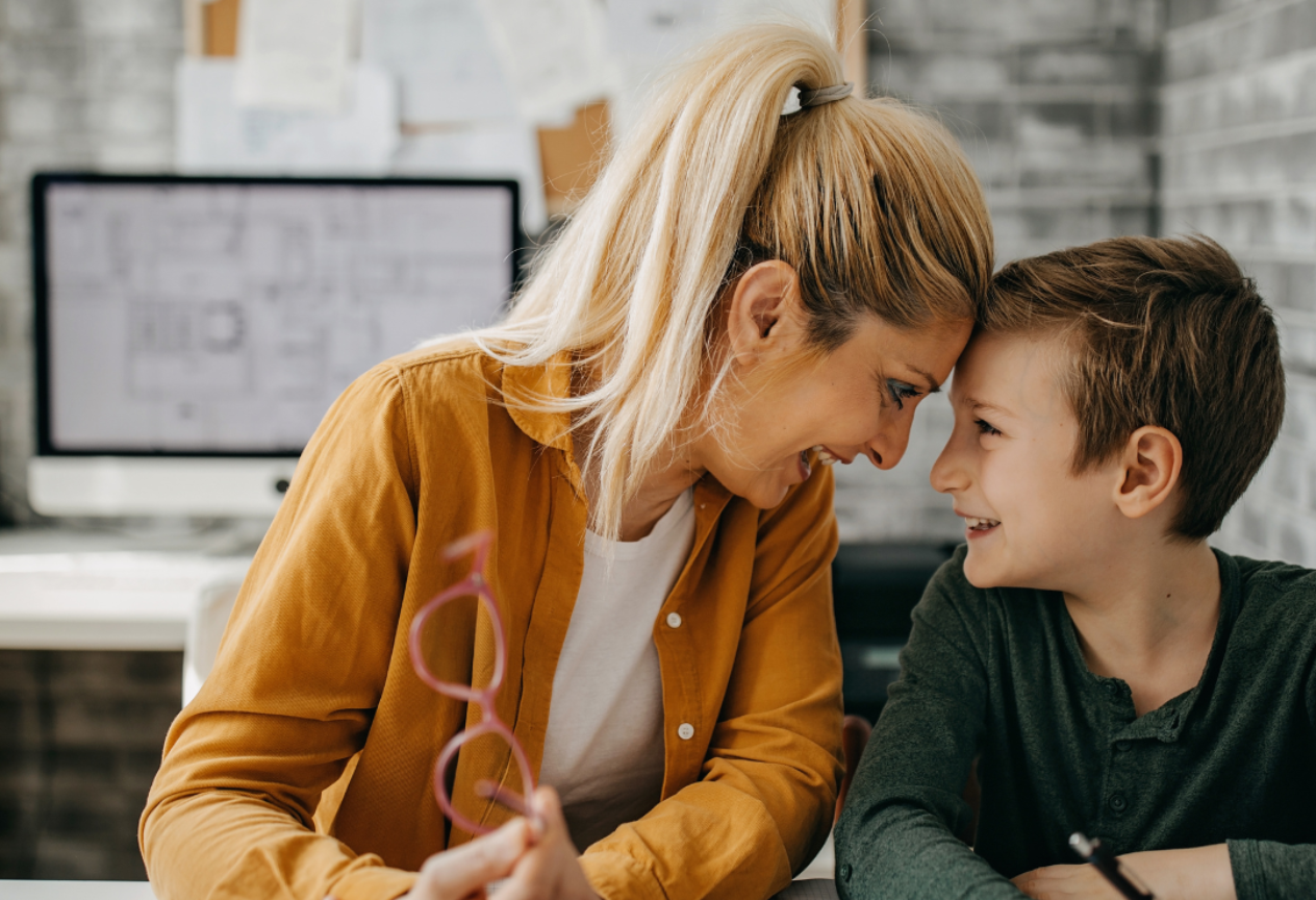 Een baan naast de zorg voor je kind: het beste van twee… | Sophi